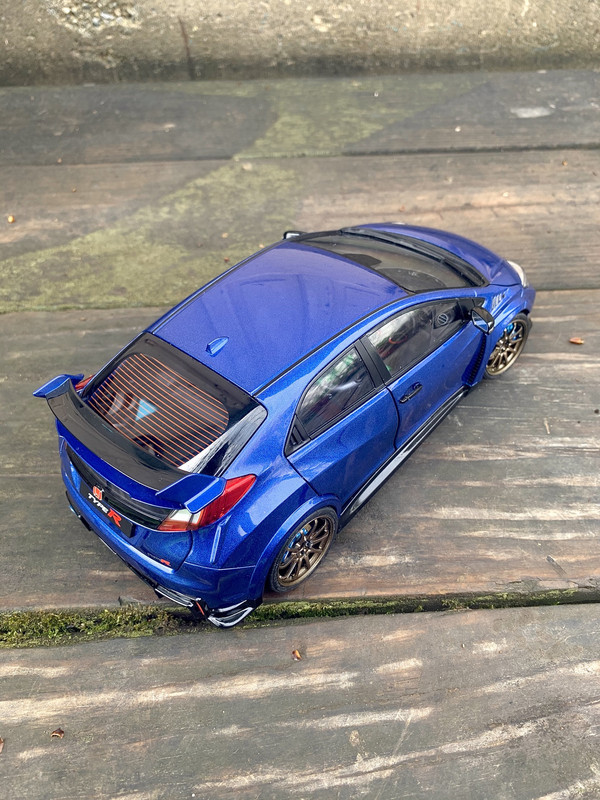 1/18 Ebbro Honda Civic Type R (FK2) Finished Custom | DiecastXchange Forum