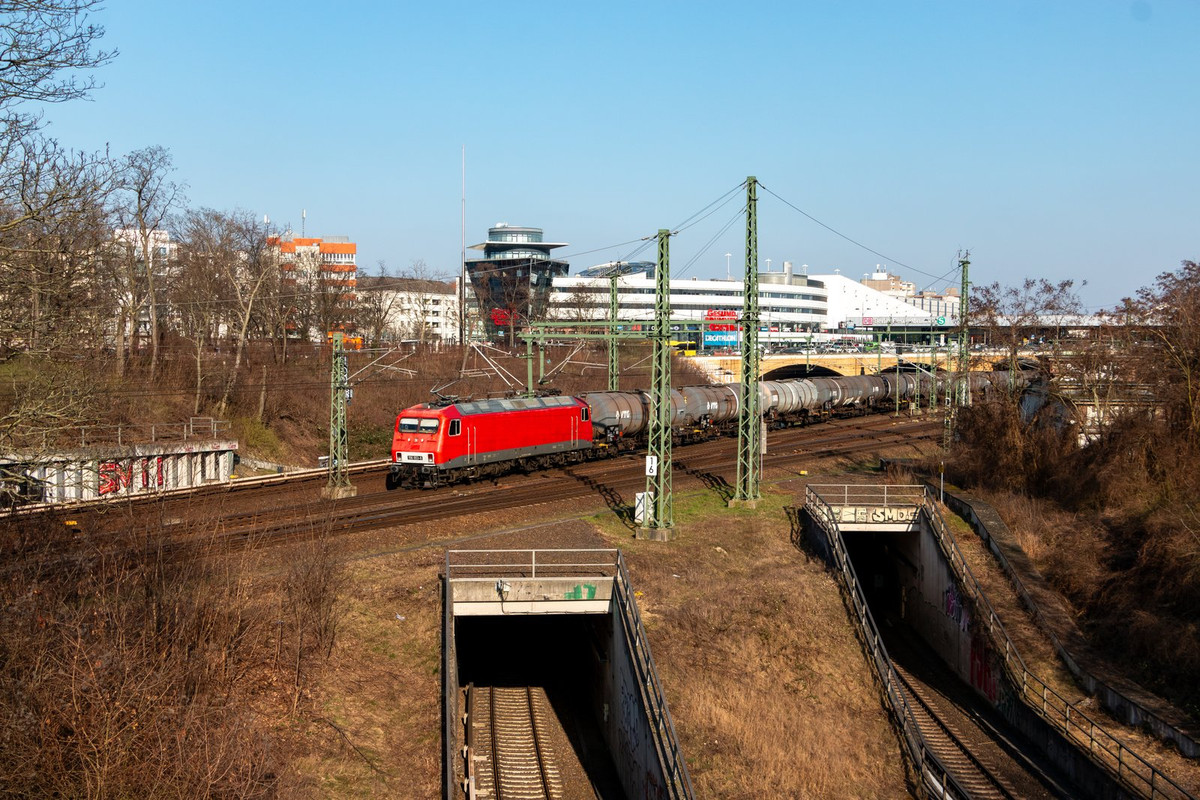 156 003 BGS — Postimages