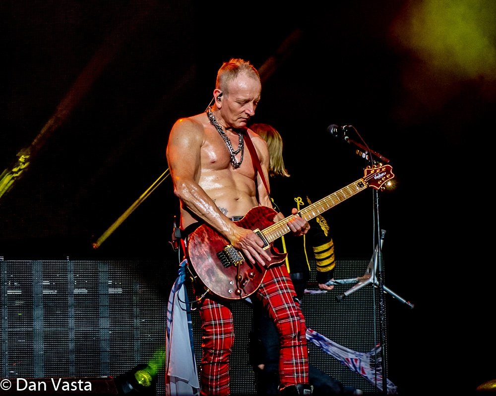 Def Leppard Fan Photo of the Week : r/defleppard