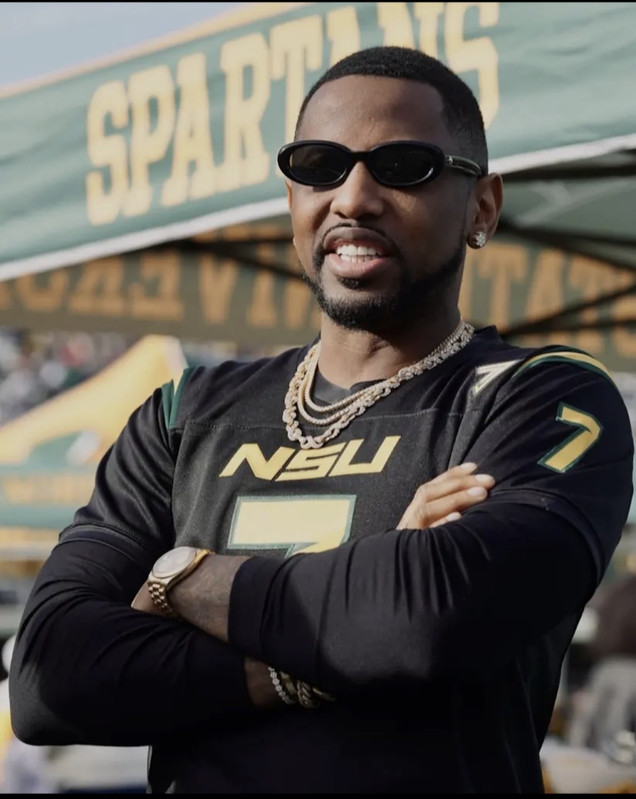 Fab & Allen Iverson kicking it on Norfolk State’s Football Field!