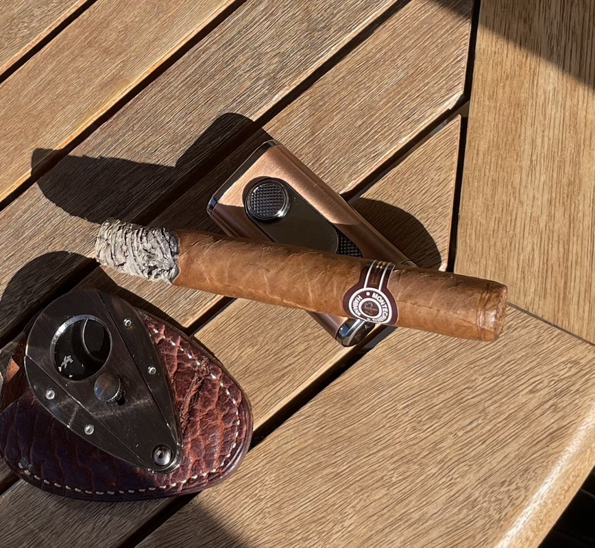 36 C28177 BDC9 4 F63 A4 C7 E30361 A4509 A — Postimages