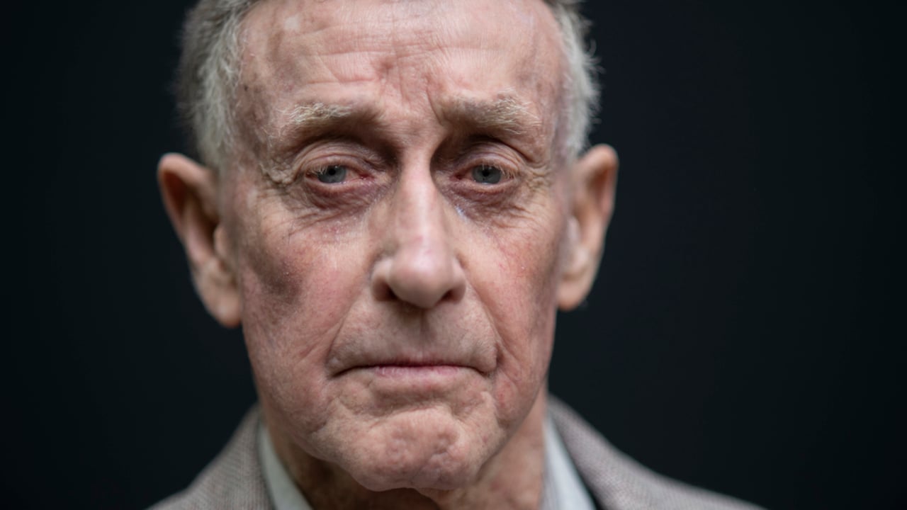 The Michael/Kathleen Peterson Murder Staircase - Crime Scene Photos ...