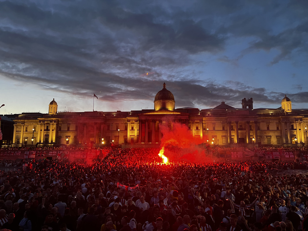 CC28945 B 9 D21 49 F9 BAFB B56 FD2330 A50 — Postimages