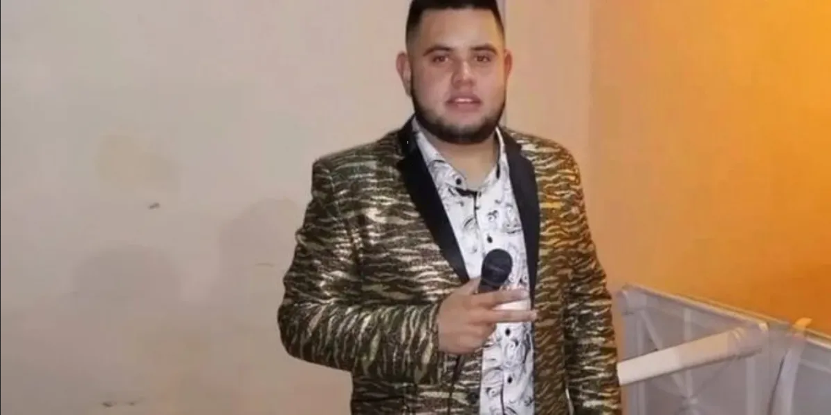 Grupo armado secuestra a cantante en Chihuahua - Imperio Noticias