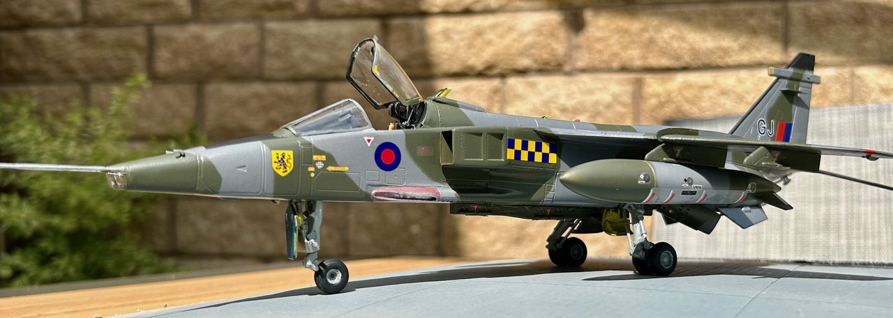 Jaguar GR.1, XX738/GJ, No. 54 Sqn, RAF Coltishall, 1985 - Ready for ...