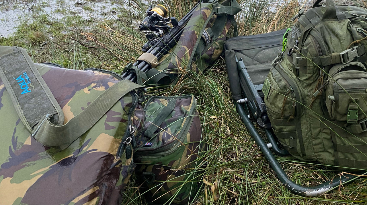 Roll up unhooking mat - The Pikers Pit