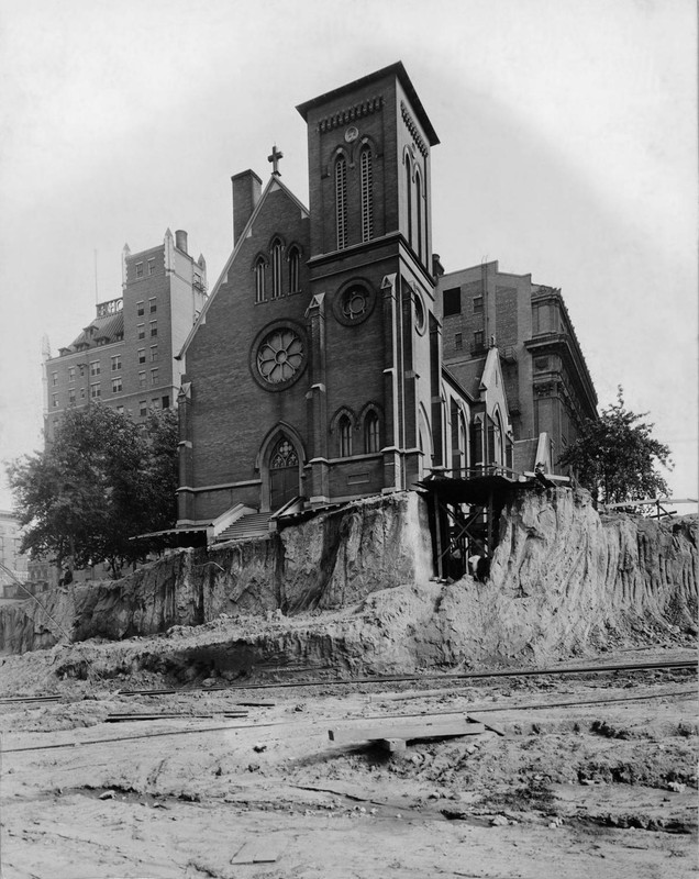 Mud flow conspiracy/ cities everywhere with mud up to the first floor