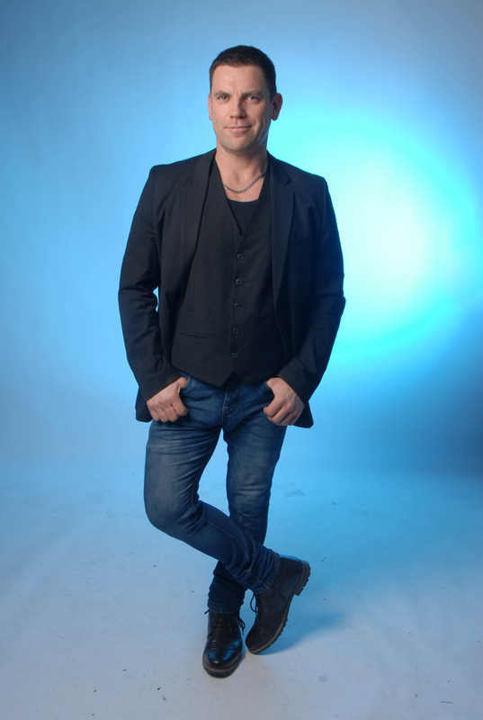 083 0025 3 — Postimages