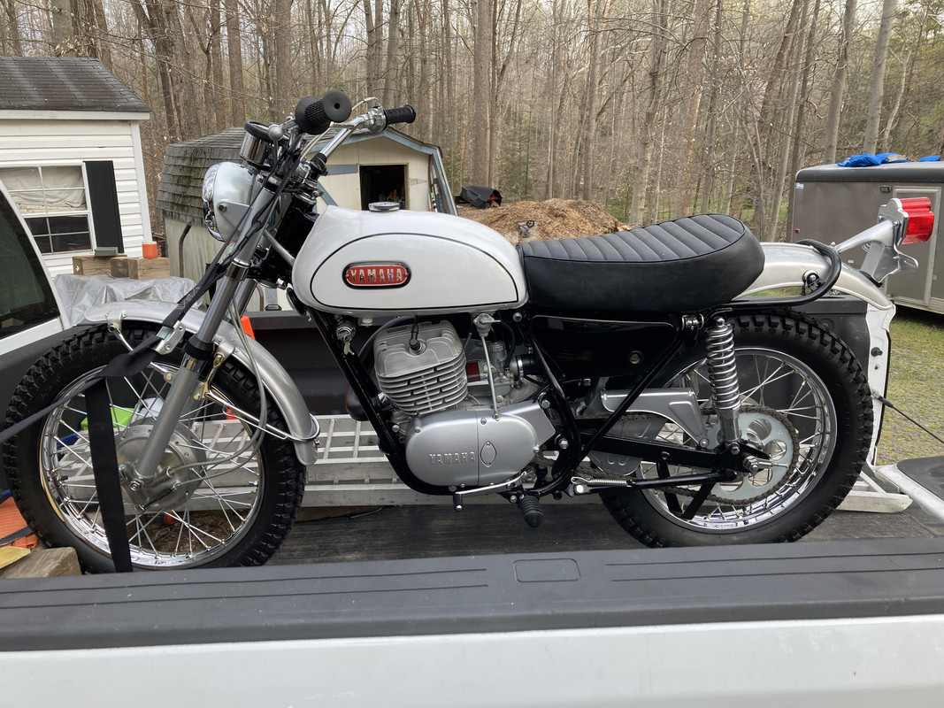 My dad bought his holy grail 1968 Yamaha DT1-250 - Moto-Related ...