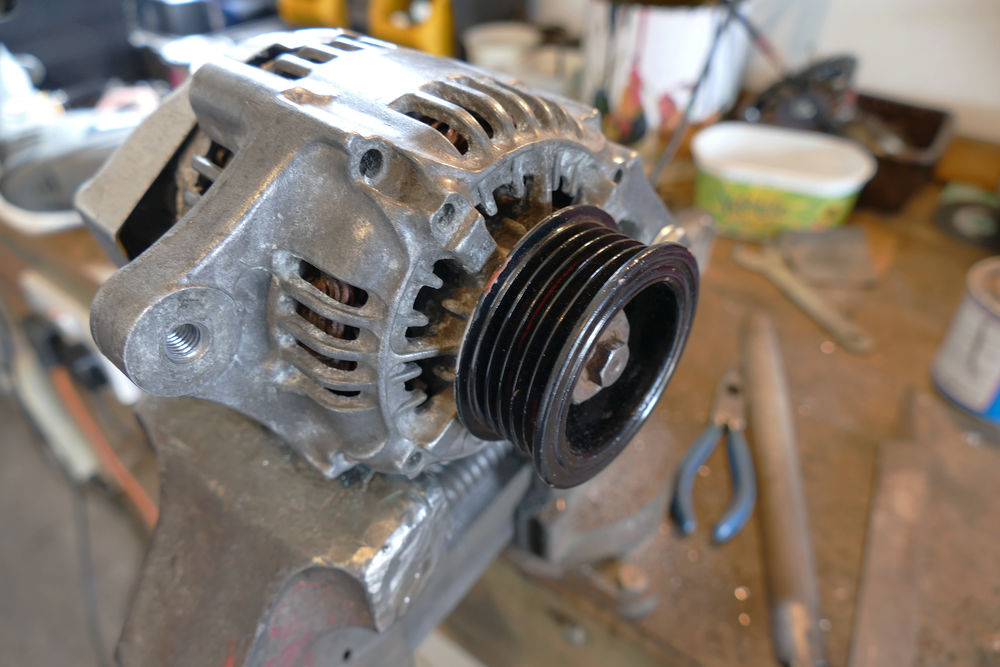 How to remove alternator pulley screw? | YBW Forum