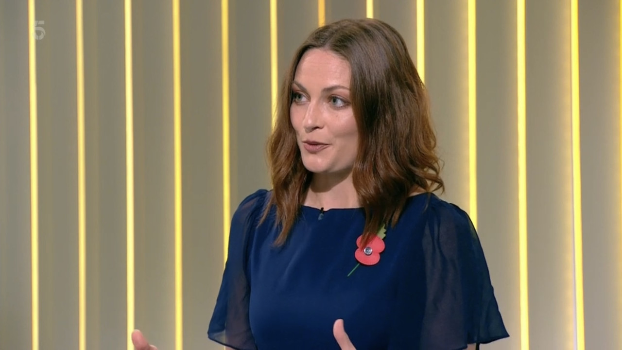 42 D198 AD E309 4699 8 C17 ED8 D2 F709 D34 — Postimages