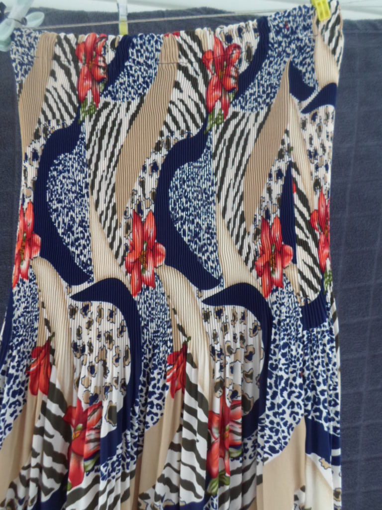 SAM 0557 — Postimages