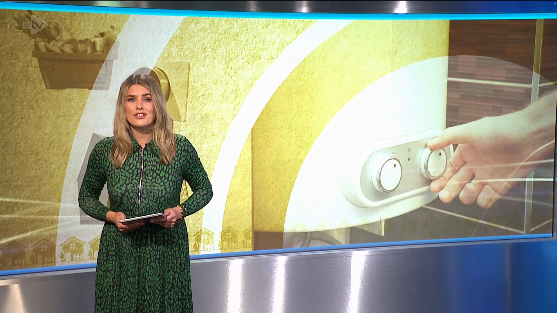 04 01 18 00 00 STV News at Six and Weather Including regional we ts ...