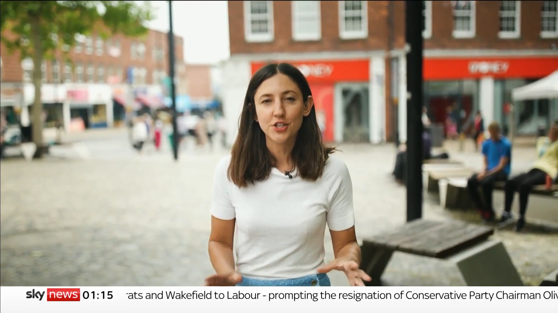 Liz Bates 250622 mp4 snapshot 00 01 831 — Postimages