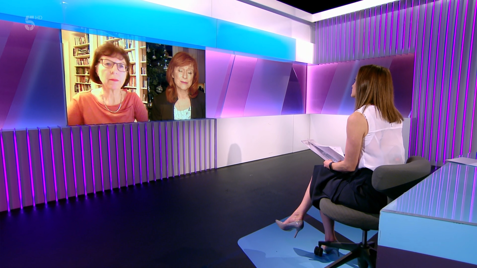 5 News Tonight Channel 5 HD 2020 12 18 ts snapshot 12 24 [2020 12 18 23 ...