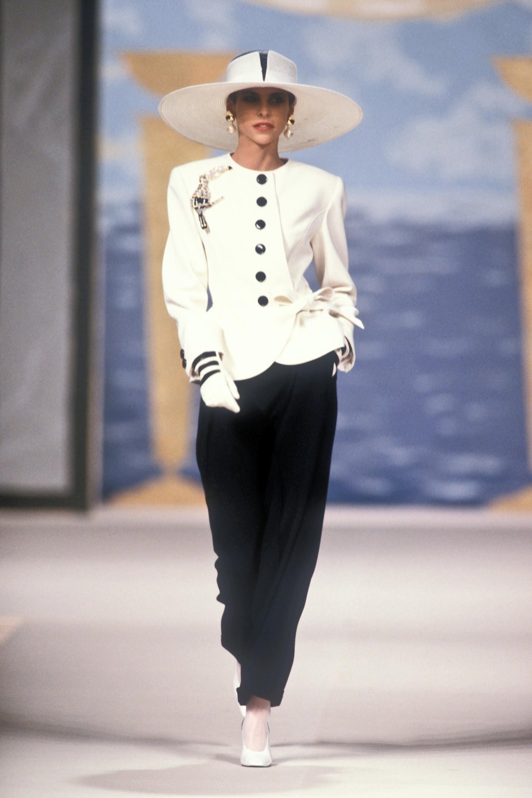 Fashion Classic: V A L E N T I N O Haute Couture Spring/Summer 1990 ...