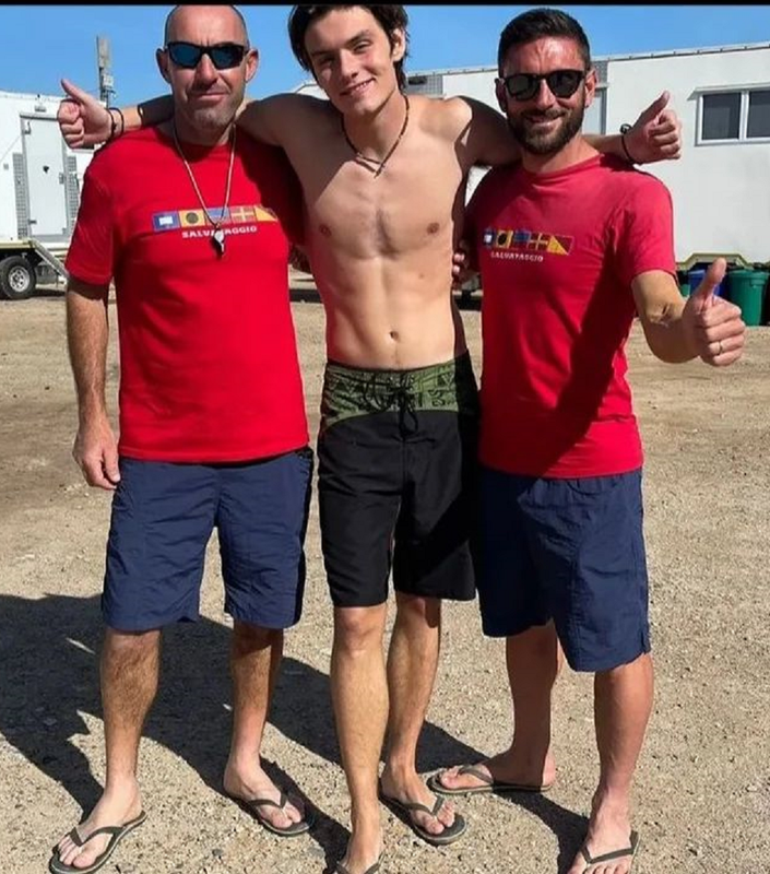 set of disclaimerseries — Postimages