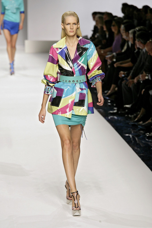 Emilio Pucci Spring 2007 rnb KEBqx ATJx — Postimages