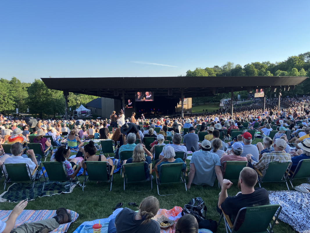 Willie Nelson can still perform - 24hourcampfire