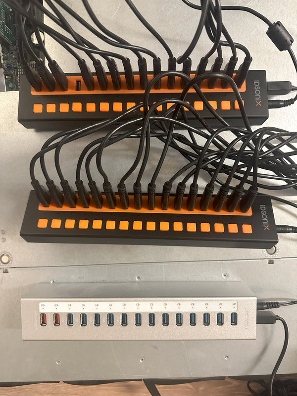 usb hubs — Postimages