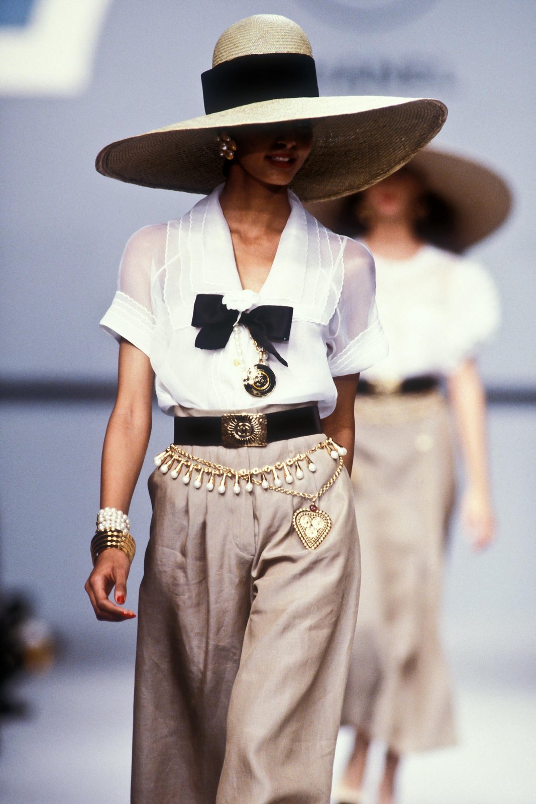 Fashion Classic: CHANEL Spring/Summer 1989 | Lipstick Alley