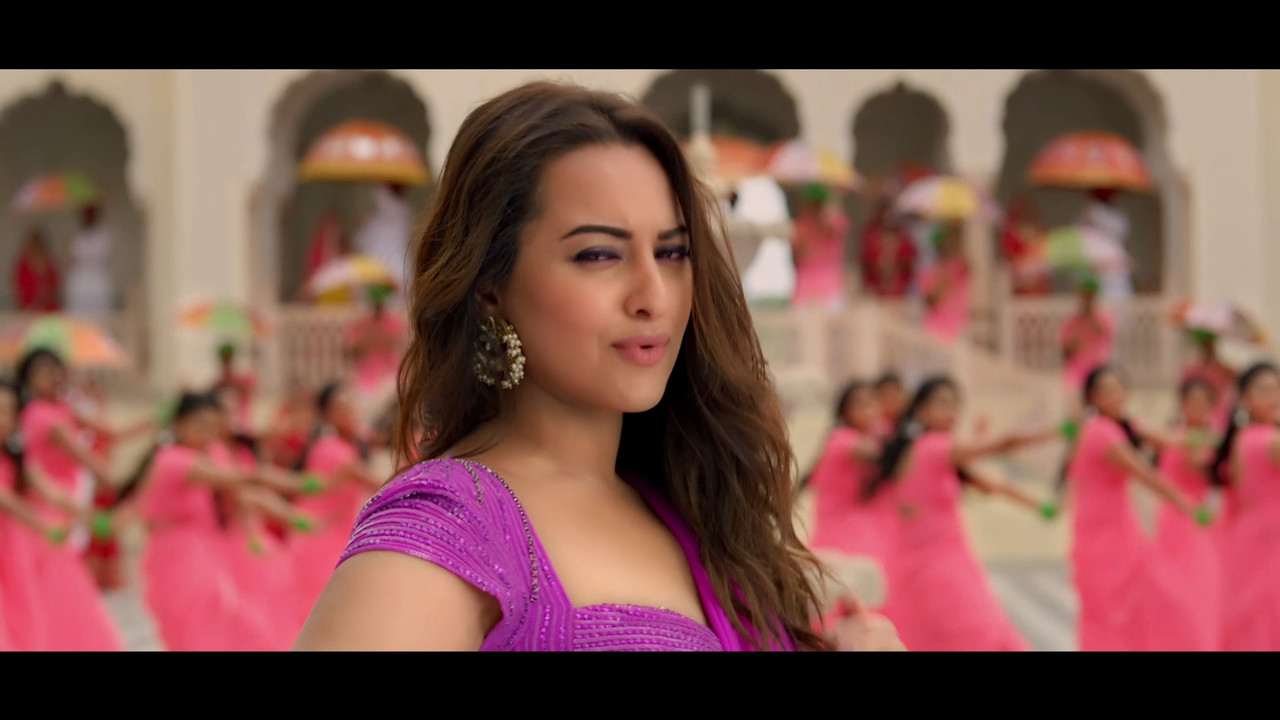 Yu Karke 4k Sona mp4 snapshot 02 23 [2020 11 16 15 16 10] — Postimages