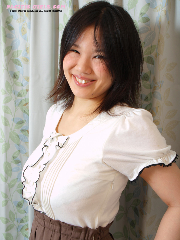 mami 008 — Postimages