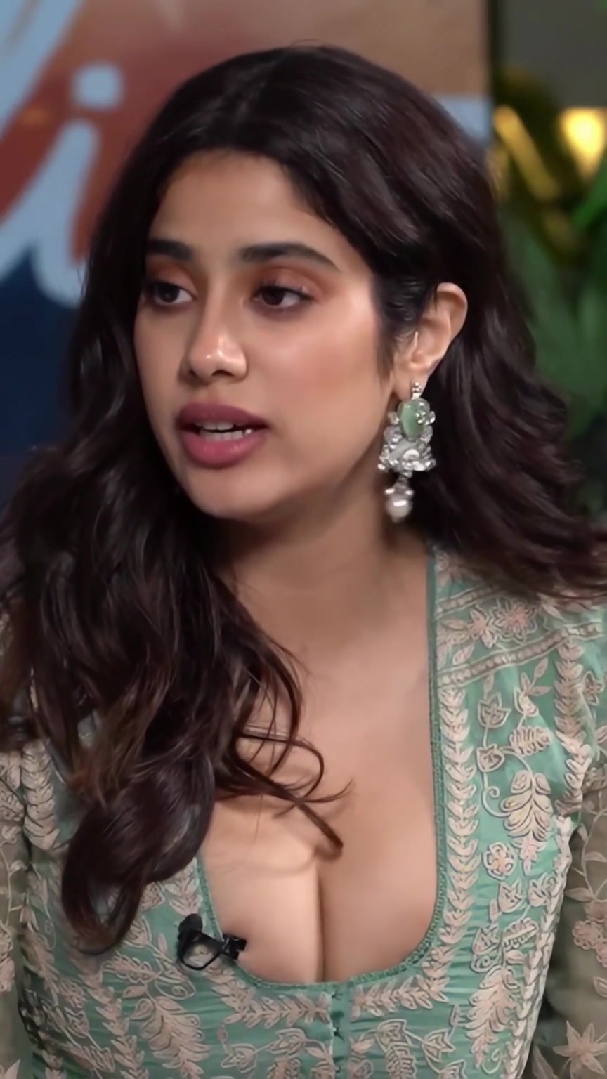 Janhvi Kapoor 1 000026 — Postimages