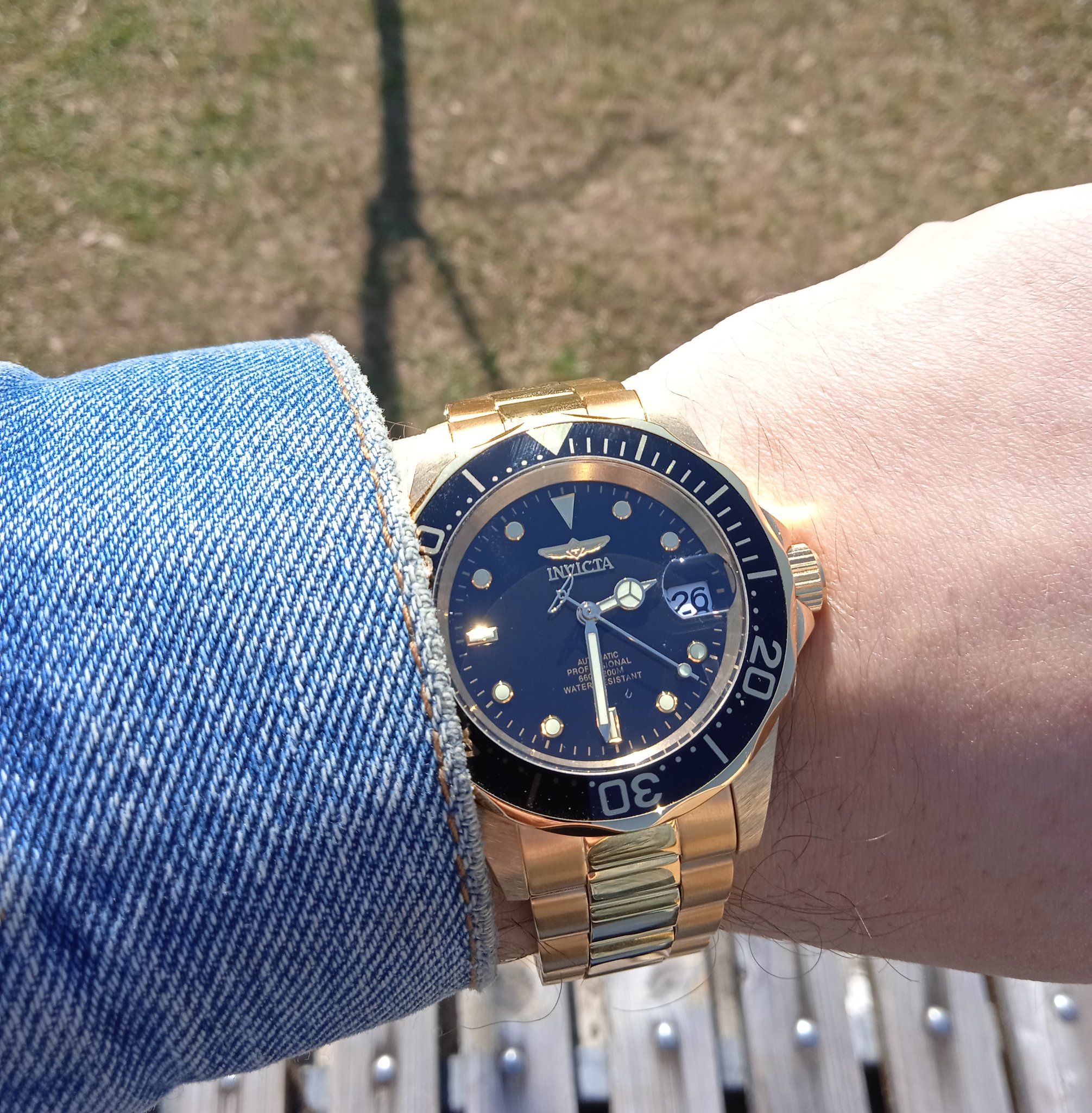 invicta wrist shot 1 — Postimages
