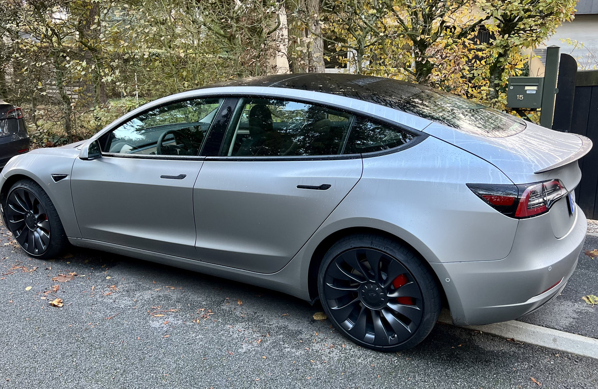 65 C44 A78 9 F2 C 430 A B298 E16 A5 DE40 B2 C — Postimages