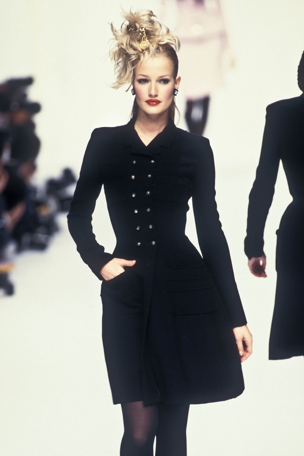 Fashion Classic: CHANEL Haute Couture Fall/Winter 1994 | Lipstick Alley