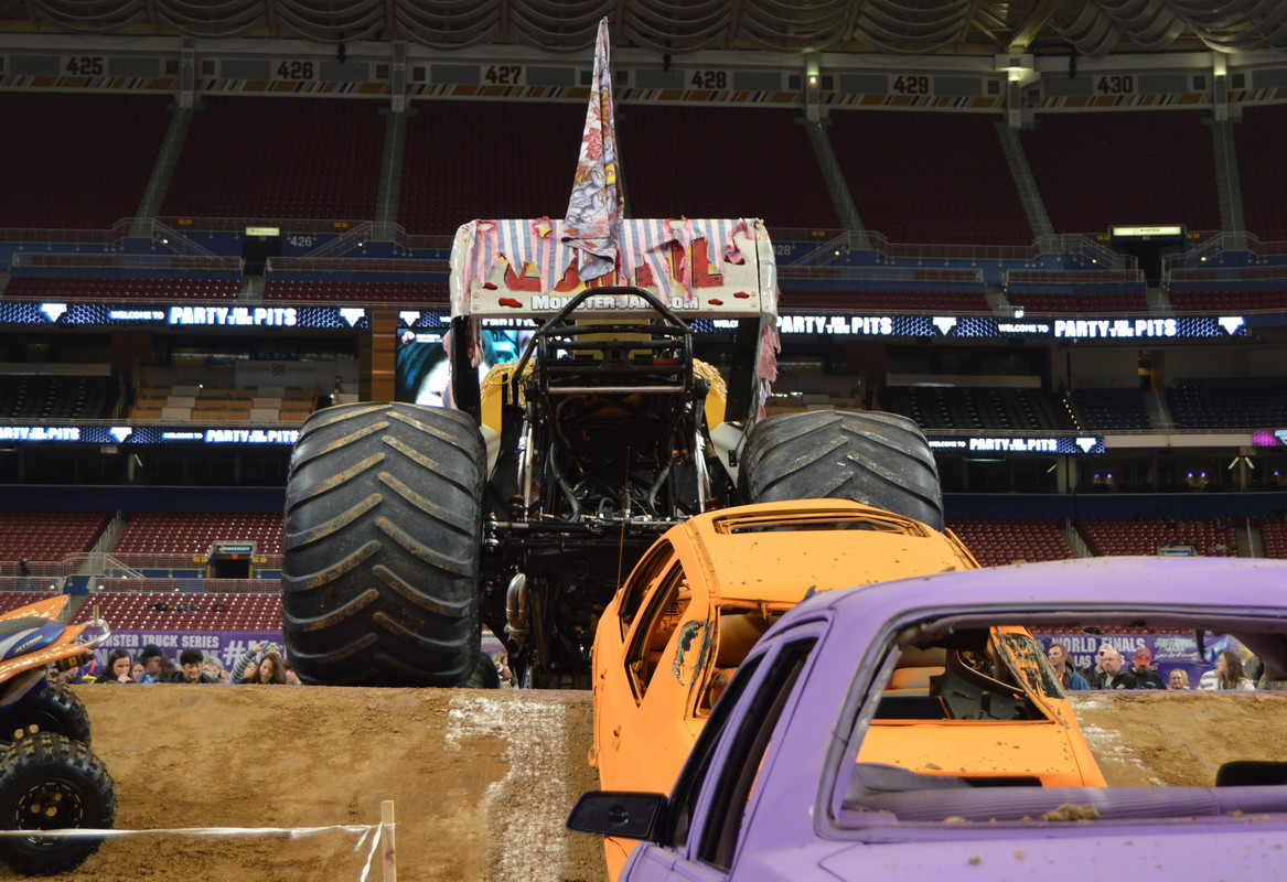 2015 1 31 Monster Jam 8 — Postimages