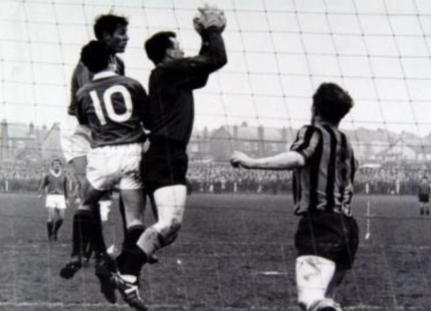 Jock Wallace - an Extraordinary Life | FollowFollow.com