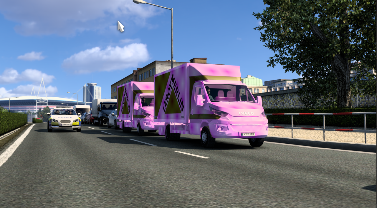 Small vans are PINK! - SCS Software
