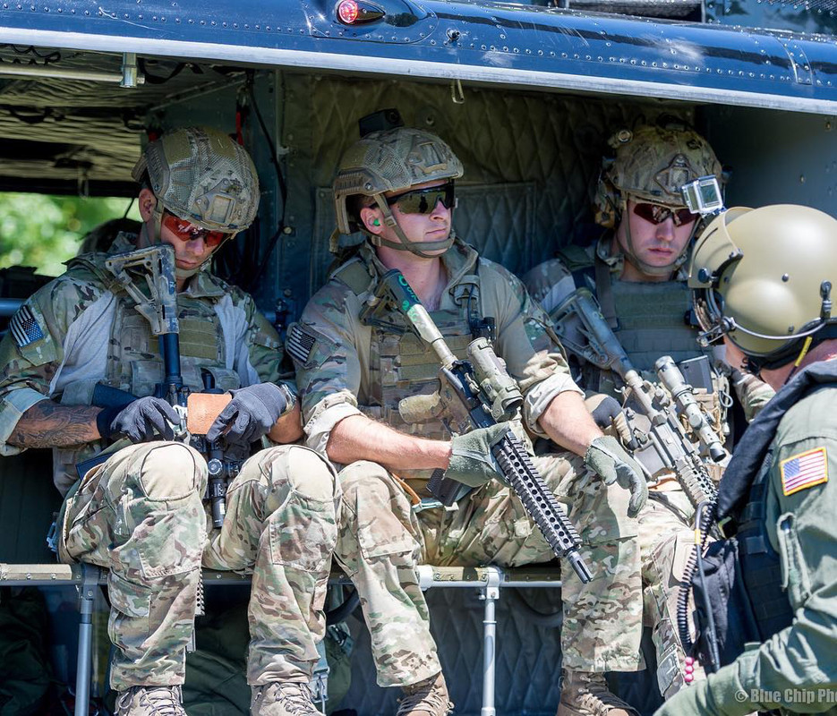 29 F6880 B 57 F4 49 FA B5 A0 ABDB4 C2 BF55 B — Postimages