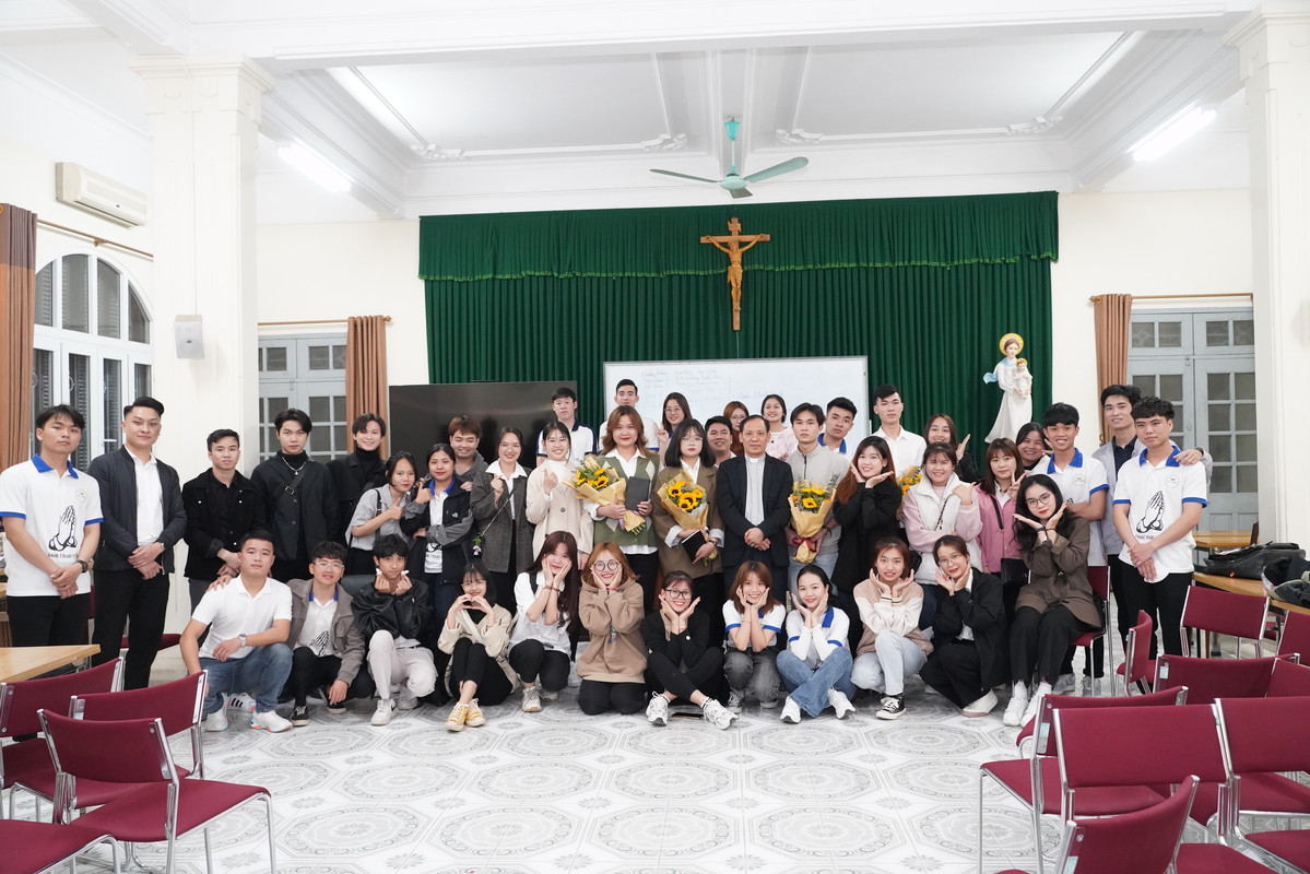 LAM06325 — Postimages