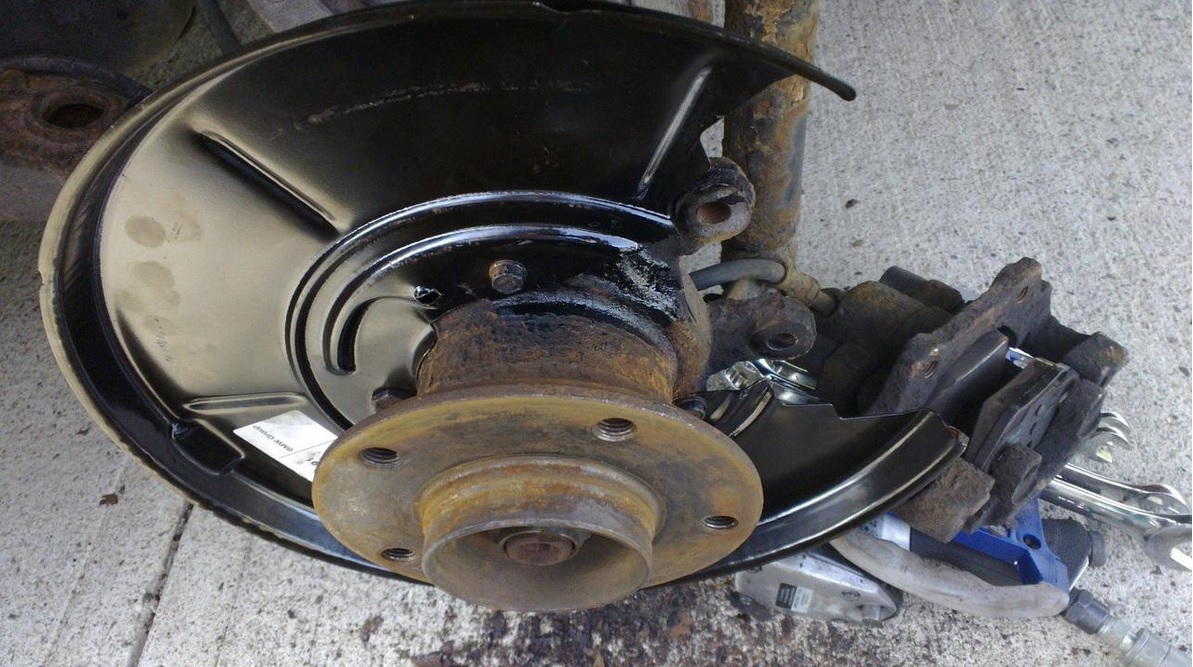 Brake disc backing plate replacement? | The M3cutters