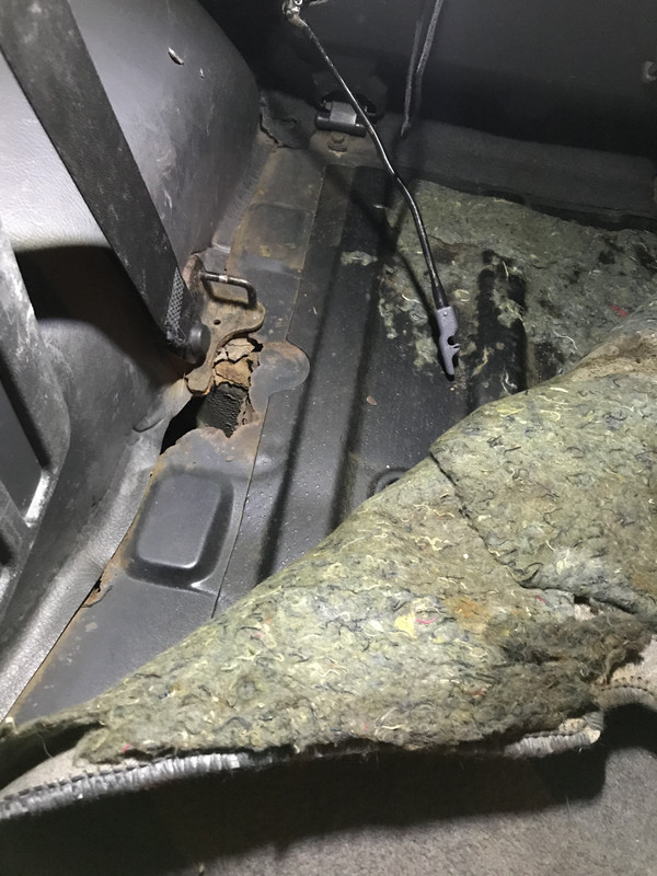 F2 BBCE76 2719 4383 94 B4 E70 F322 FC9 EC — Postimages