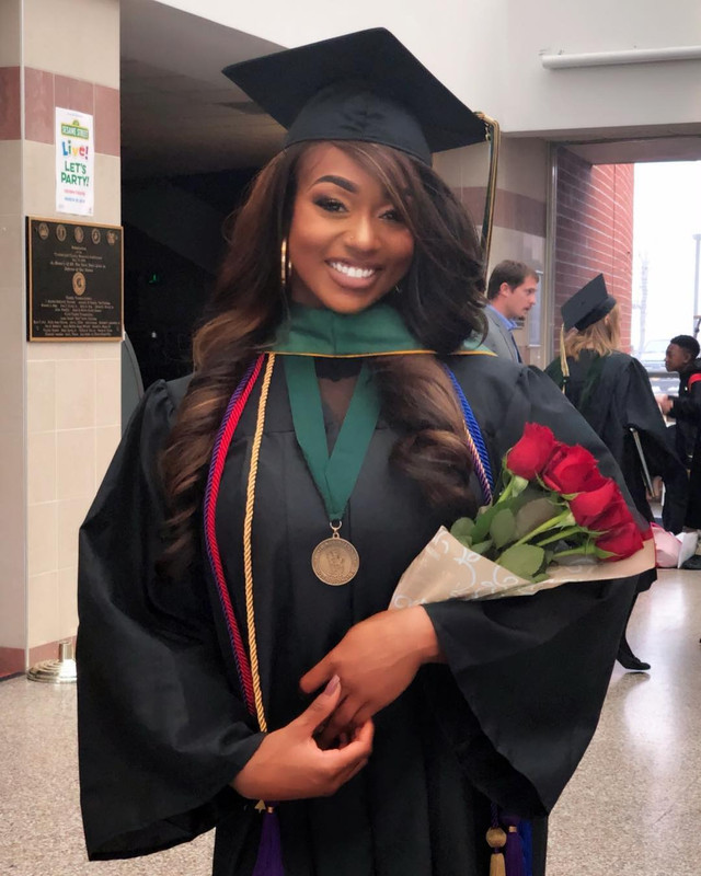 bombshell brea 49660849 585950225164965 7941255839686485161 n — Postimages