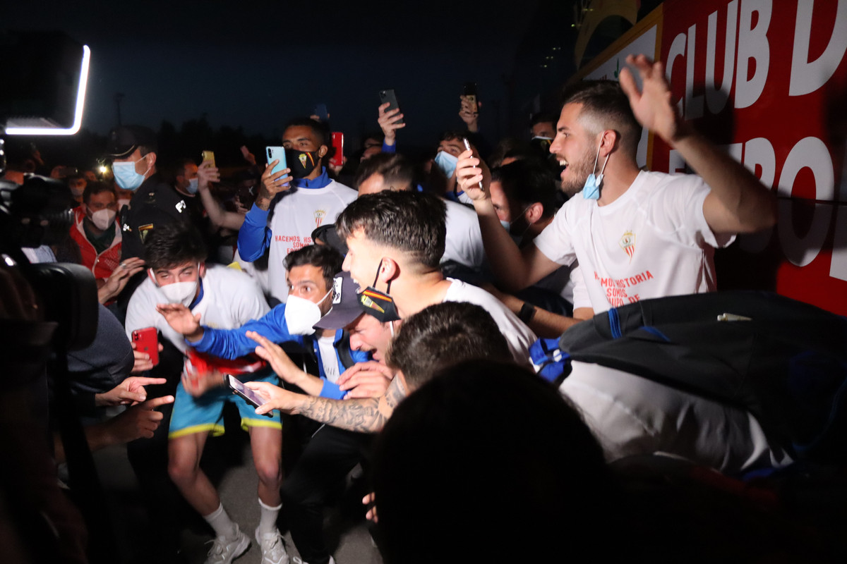 IMG 1100 — Postimages