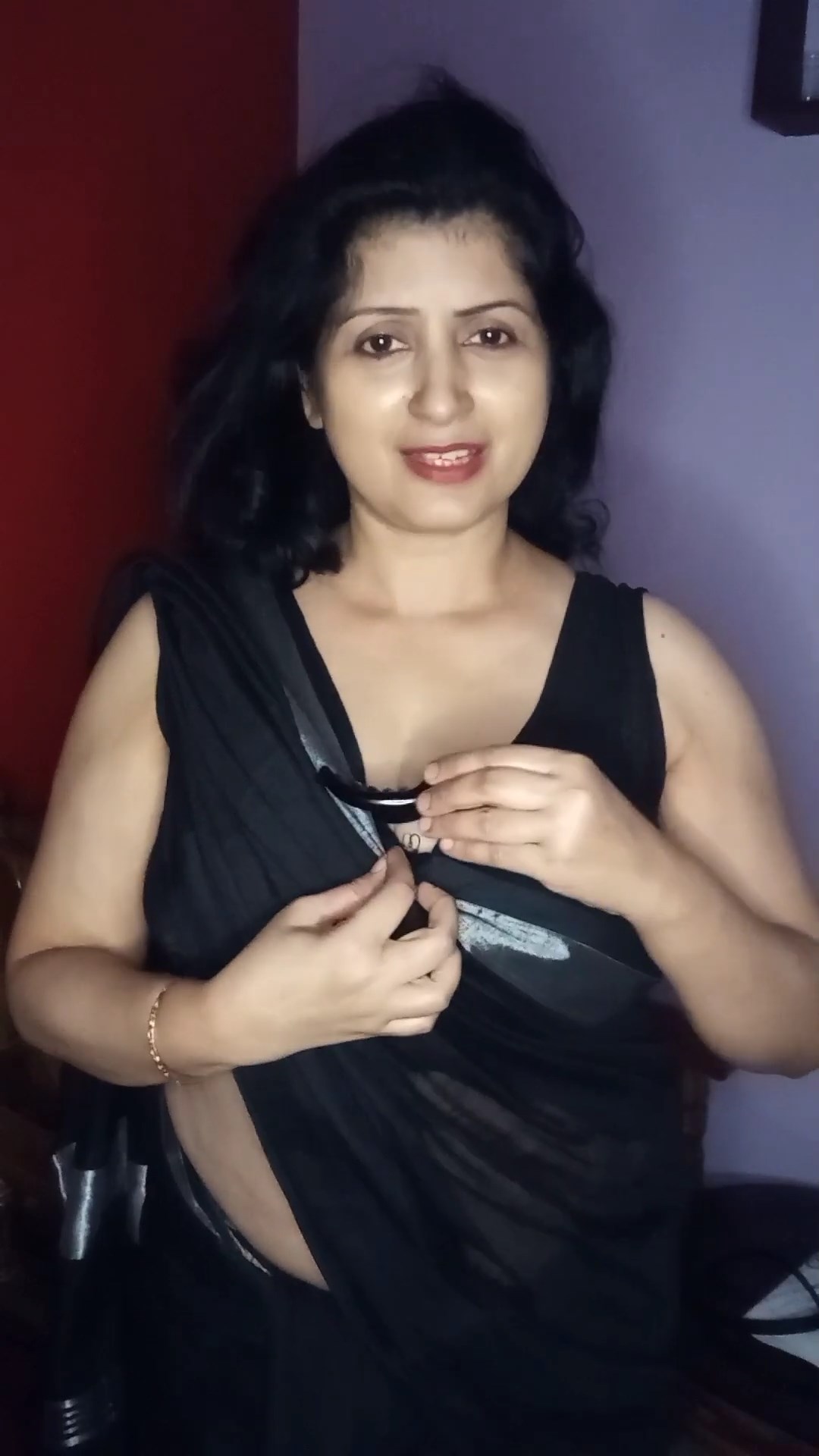 Sexy Voluptous Bengali Aunty Huge Boobs and Big Open Deep Navel in Black Saree mp4 snapshot 00 ...