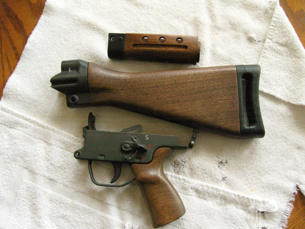 Question on MP5 History: Steel Lowers | HKPRO Forums