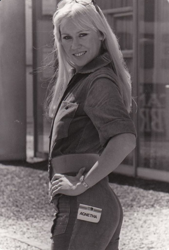 Agnetha 1976bw3 — Postimages