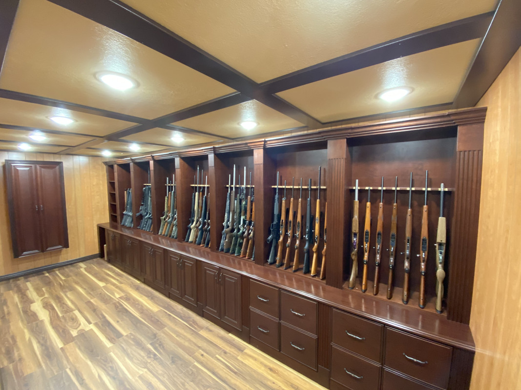 GUN ROOM BUILD - 24hourcampfire