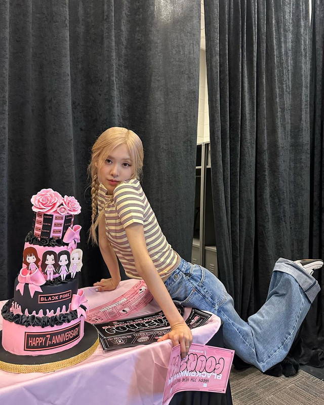 2023 08 19 roses are rosie post 7 — Postimages