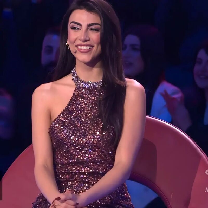 Giulia Salemi, il mini abito in paillettes al GF Vip 7 - Wondernet Magazine