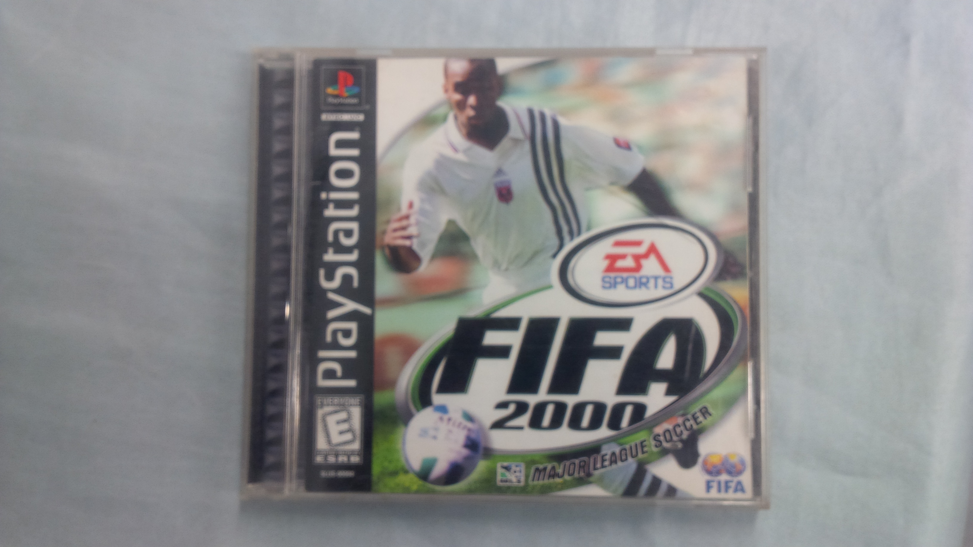 FIFA 2000 01 (front cover) 104350 — Postimages