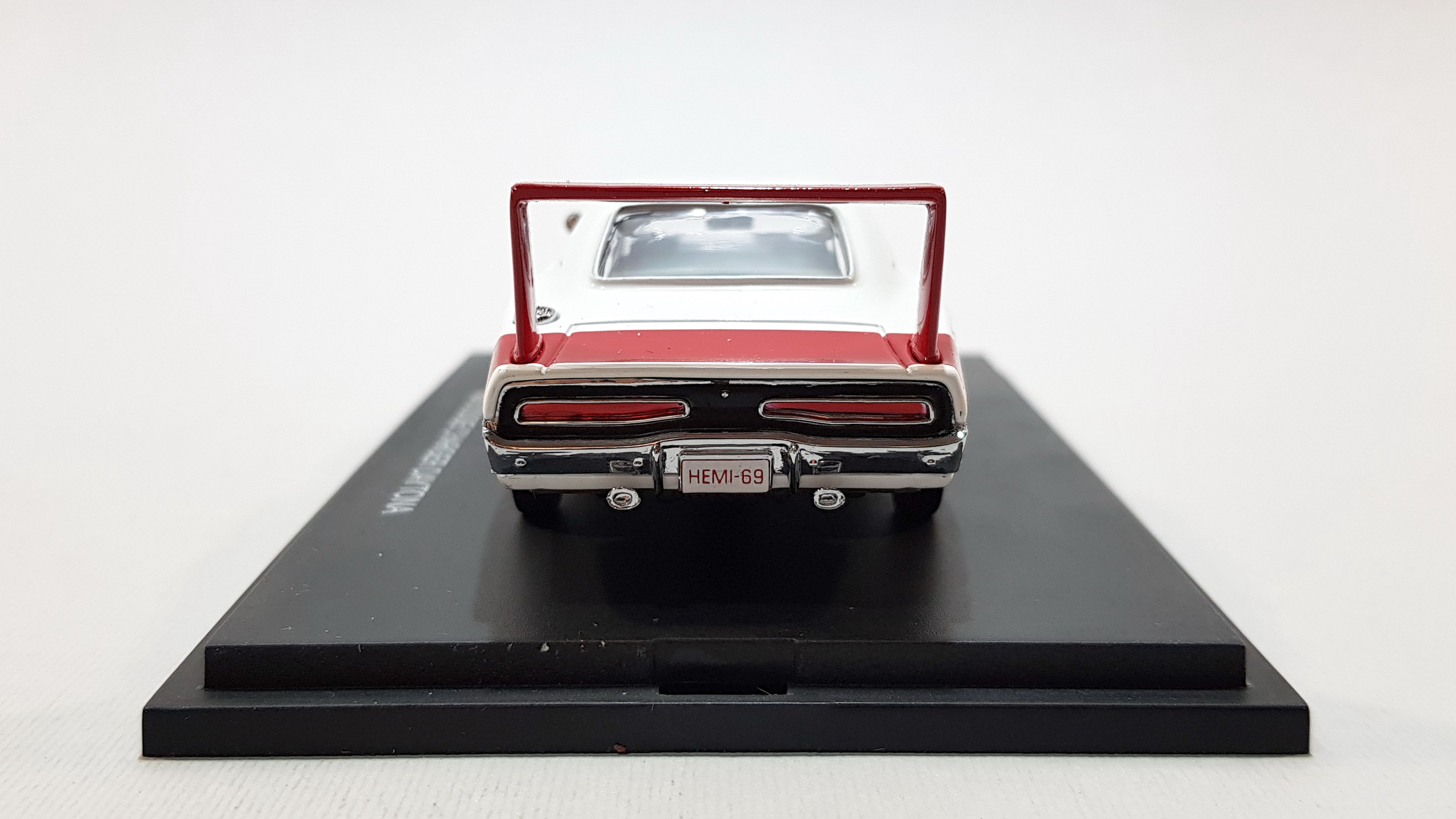 CH69 DYTN512 — Postimages