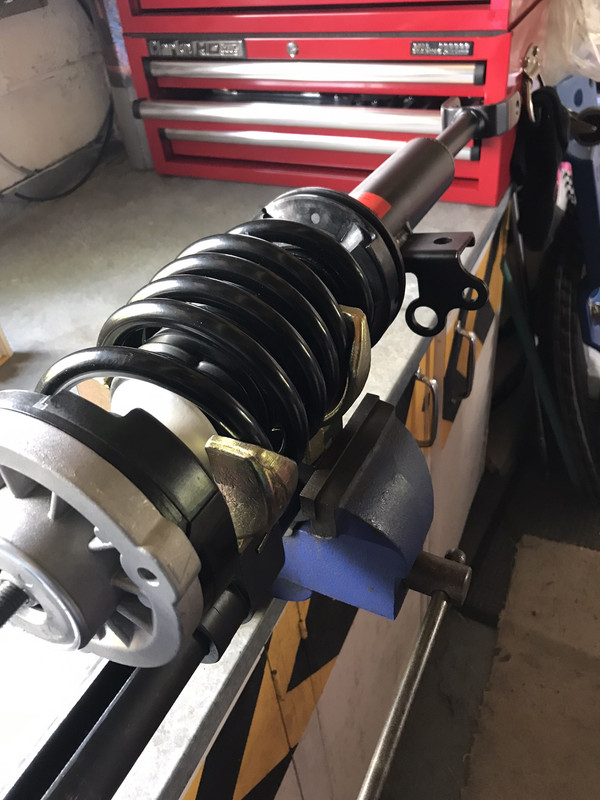 F10 535i DIY - Front Strut building and installation - F10, F11 and F07 ...