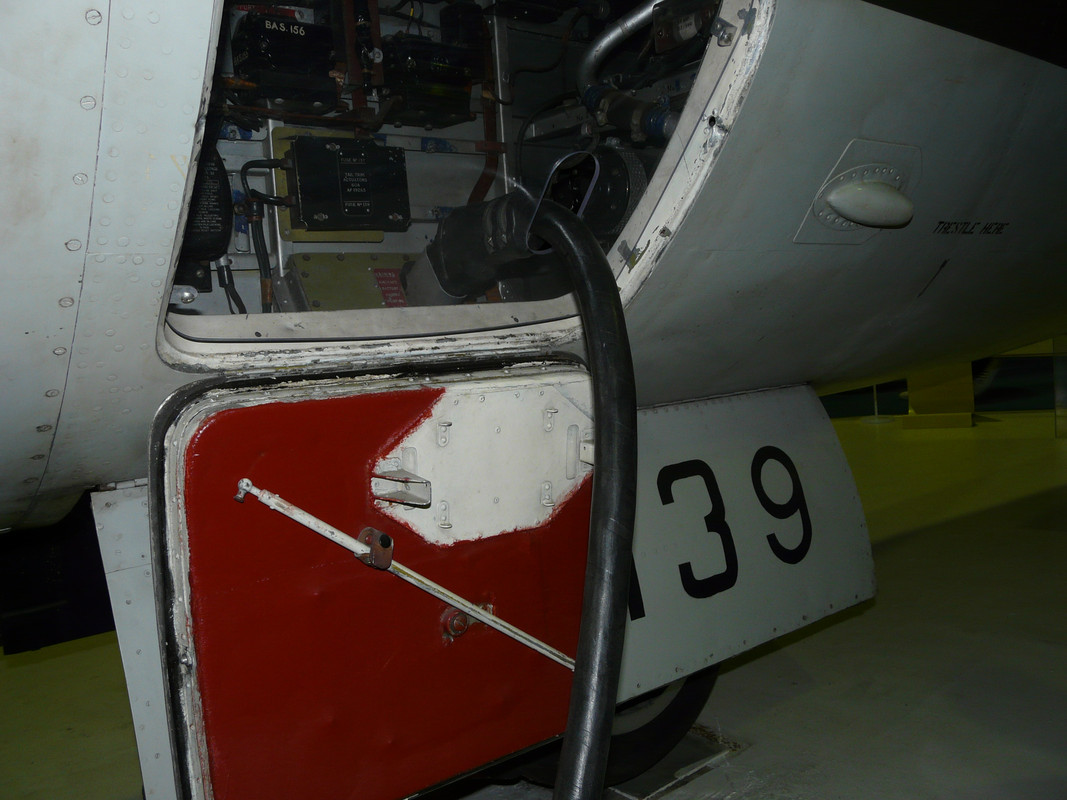 Another kit-bash Canberra PR7 - Work in Progress - Aircraft ...